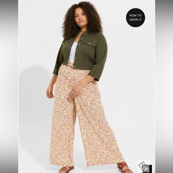 torrid | Pants & Jumpsuits | Torrid Floral Print Wideleg Pants Size ...